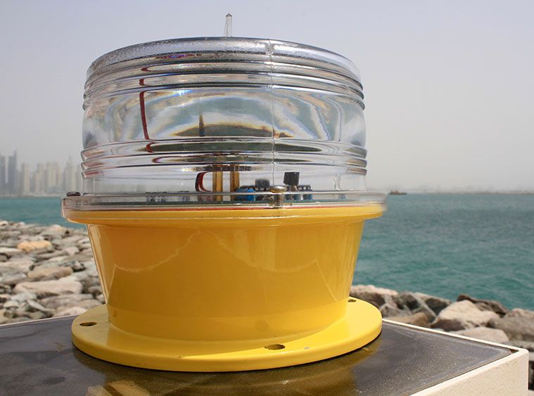 Aqwatt | Solutions | Shipping: signalling and buoys